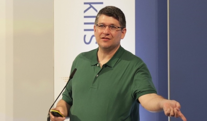 Blockchain as a tool to combat fraud in education